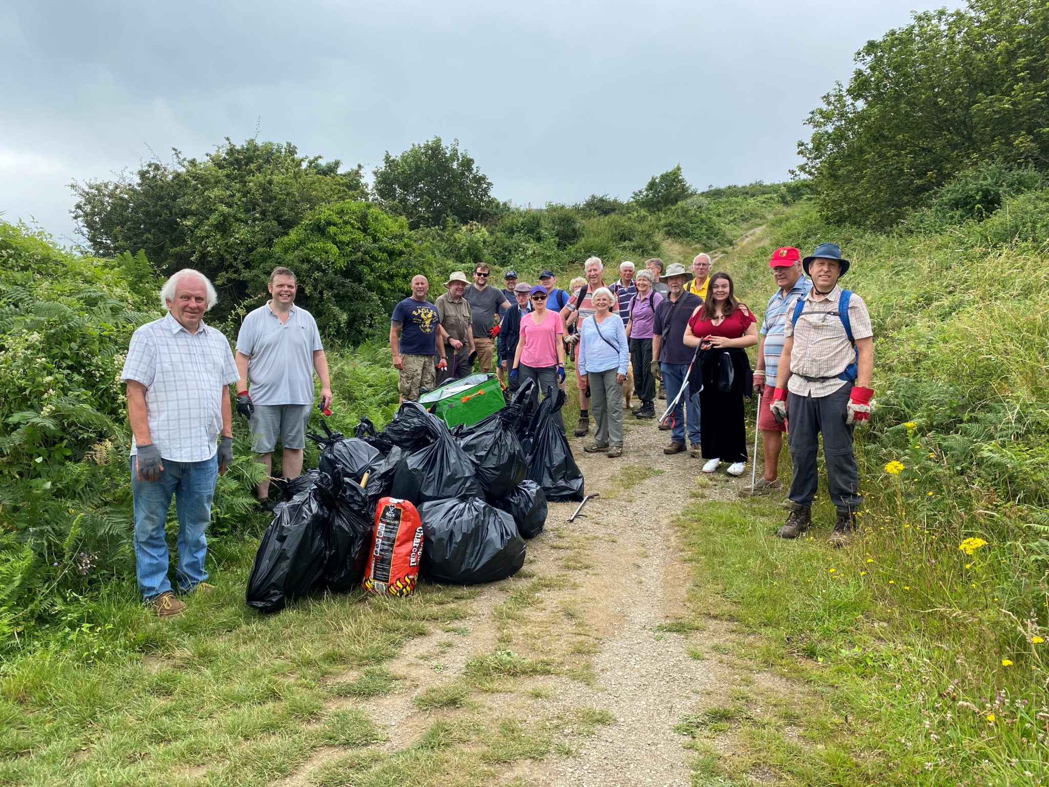 50 bags of litter cleared from Hope’s Nose – Torbay Coast & Countryside ...